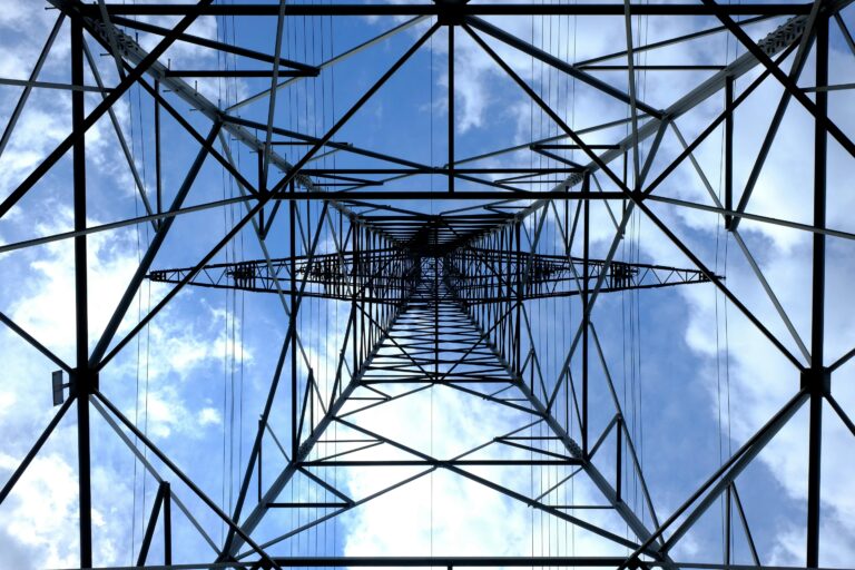 Forstå DC Strøm: Stabilitetens Hjørnesten i Moderne Elektronik og ...